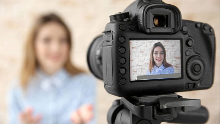 8 Vlogging Tips For Beginners To Start Youtube Blog In 2024 The Event
