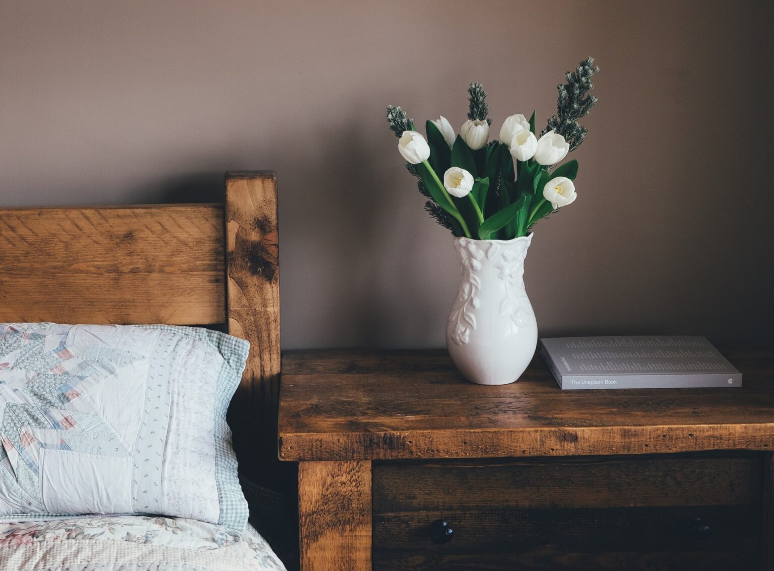 how-tall-should-a-bedside-table-be-compared-to-the-bed-the-event